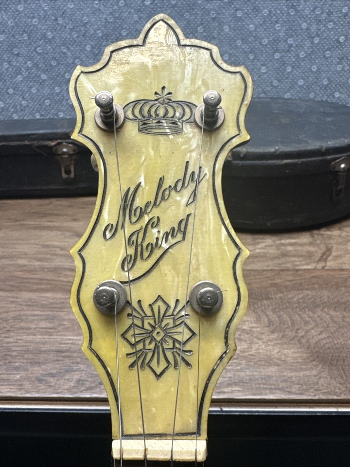 Vintage/Antique 1920s30s Melody King Ornate Hand Tooled Tenor Banjo W ...