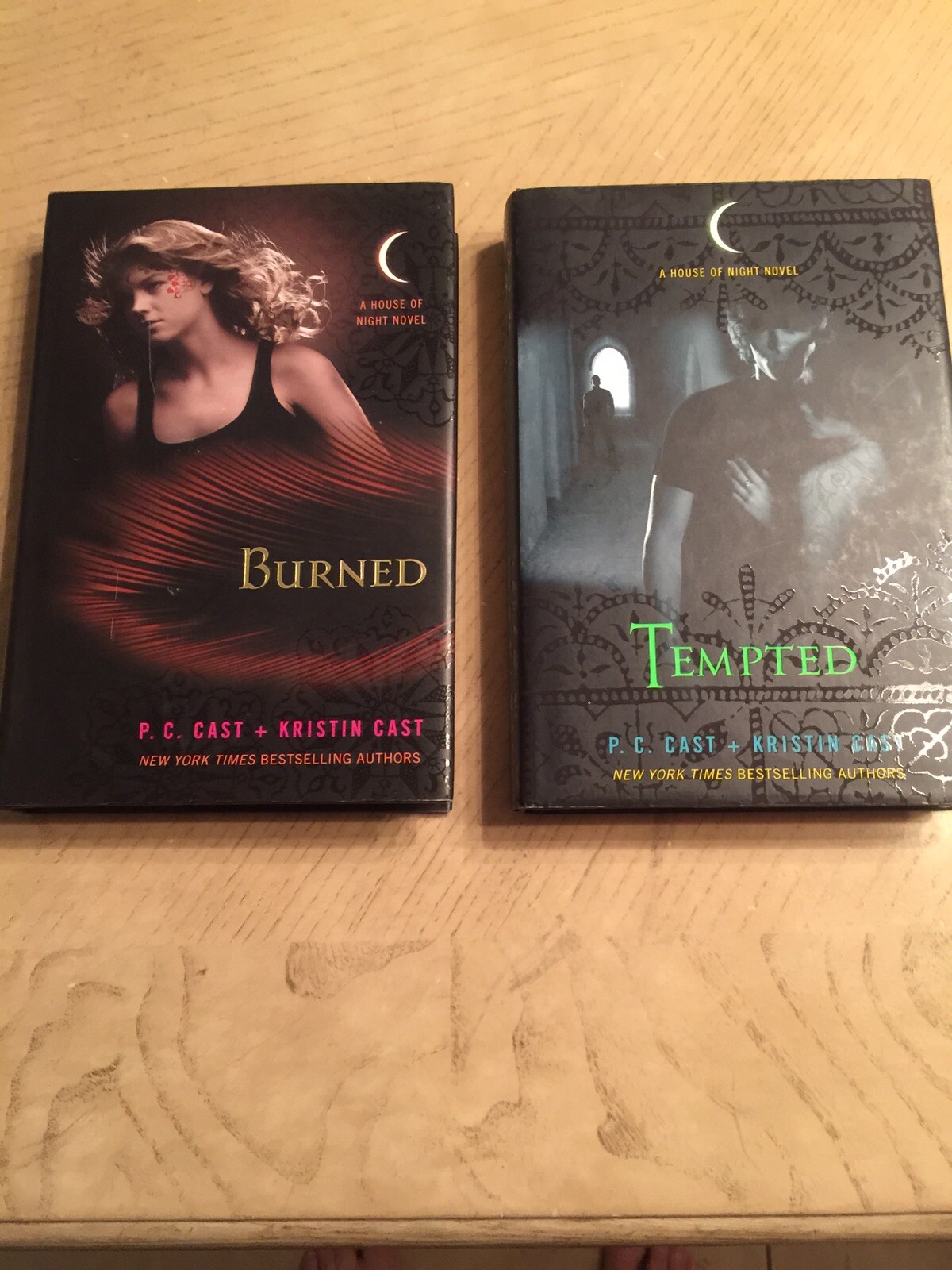 LOT 2 BOOKS HOUSE OF NIGHT NOVEL BURNED, TEMPTED , PC CAST KRISTIN CAST ...