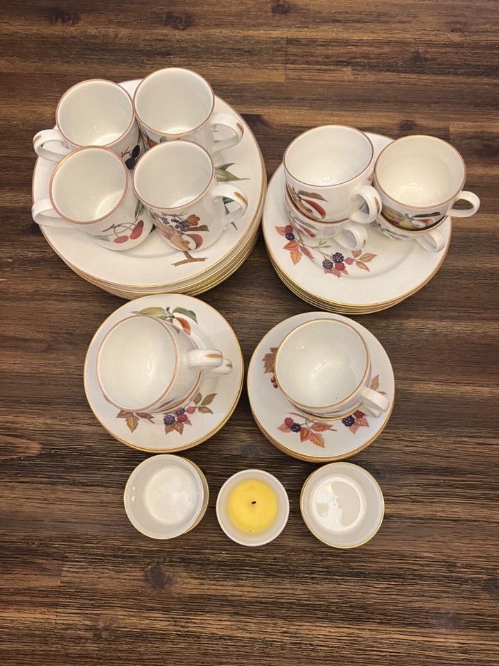 Evesham Royal Worcester 49-piece dinner set | eBay