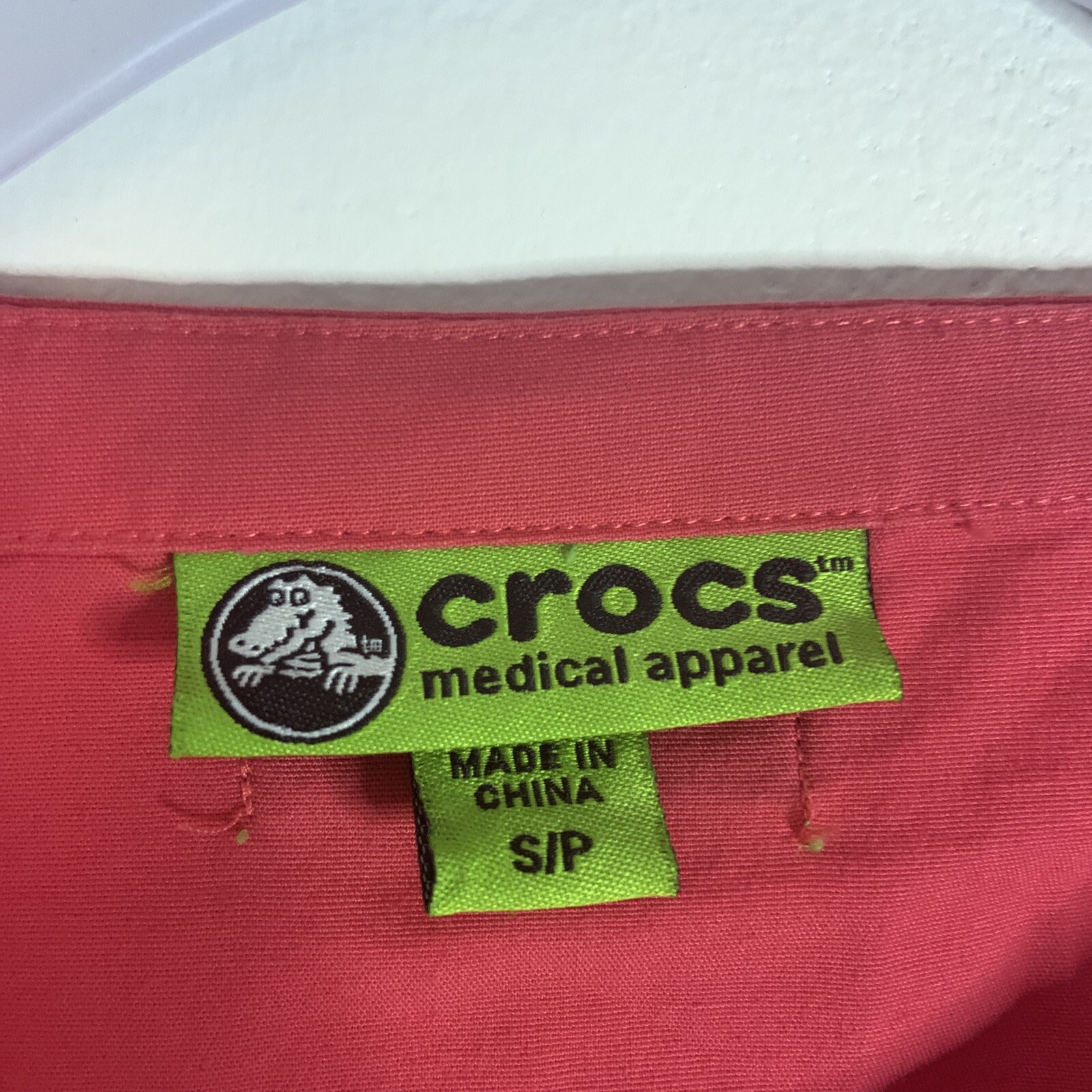 Crocs Pink Button Neck Scrub Top Medical Uniform Small - Gem