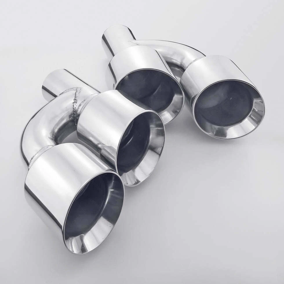 Staggered Dual Exhaust Tips