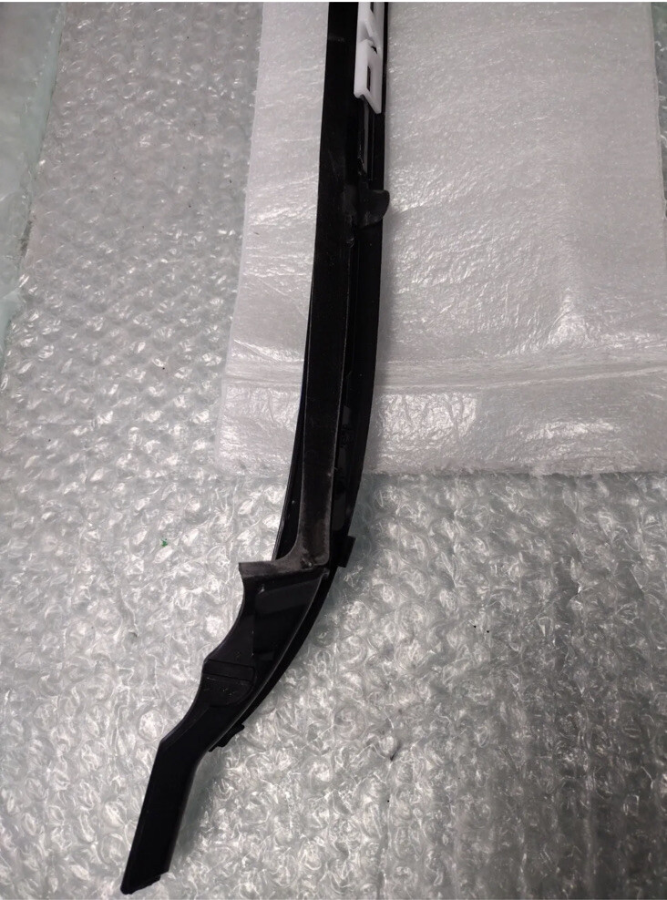 NEW OEM Genuine Toyota FRONT WINDSHIELD RIGHT Side Molding 75504-0E010 ...