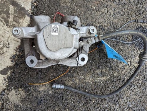 Driver Caliper Sedan Front Without Sport Brake Fits 19 BMW 330i ...