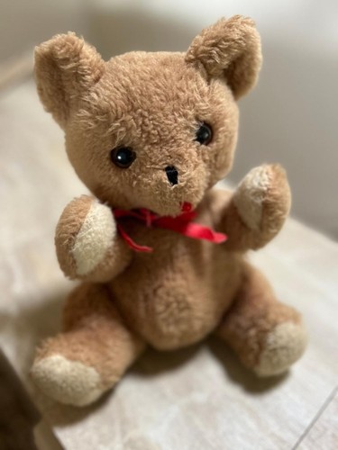 VINTAGE EDEN MUSICAL PLUSH WIND UP TEDDY BEAR, PLAYS "TEDDY BEAR PICNIC ...