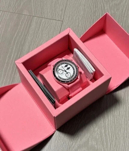 Swatch x Omega Mission to the Moonphase Full Moon Snoopy MoonSwatch ...