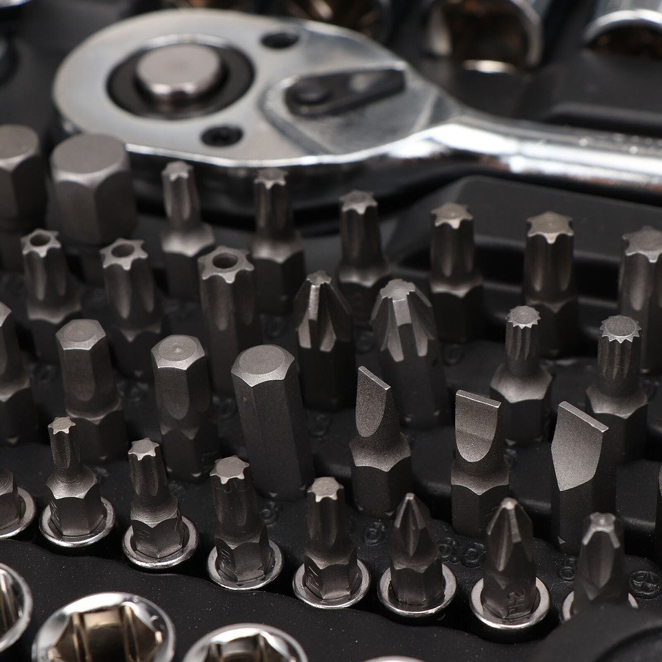 Tool Kit 216PCS Socket Hand Set 1/2" & 1/4" Ratchet Spanner Wrench ...