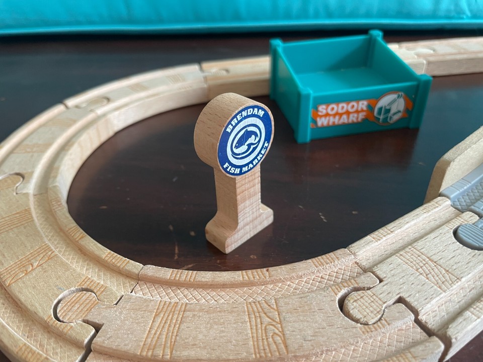 Thomas & Friends Wooden Railway Wood Train Set - JAMES FISHY DELIVERY ...