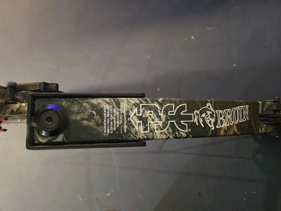 PSE Pro Series Compound Bow Right Handed Used | eBay