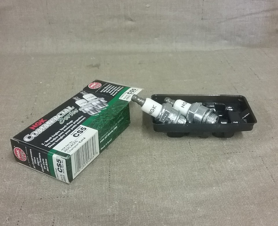 New NGK Commercial Spark Plugs CS5 Stock #4865 - 1 Package of 2 Plugs ...