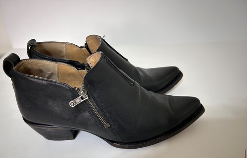 Frye Women's size 10 Sacha Black Leather Zip Moto Shootie Western Ankle ...