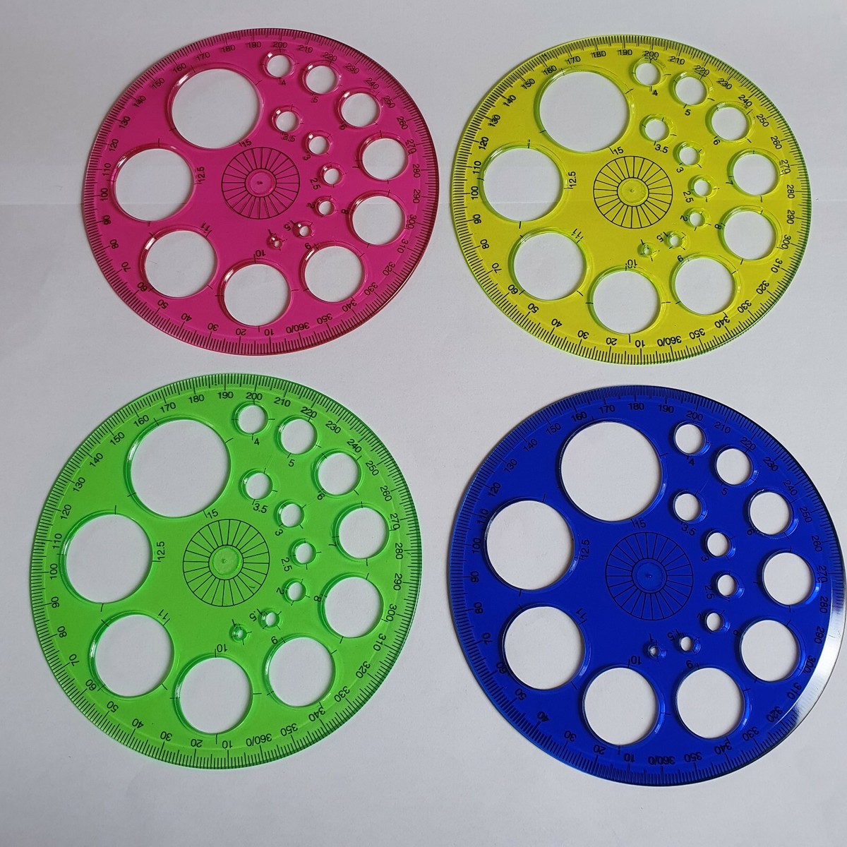 Drafting Circle A Scenery In A Circle | Easy Circle Drawing | Circle