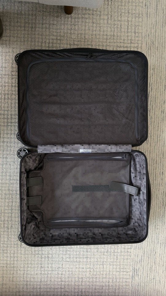 Authentic Rimowa Salsa Cabin Multiwheel Carry-on Luggage 53cm Matte ...