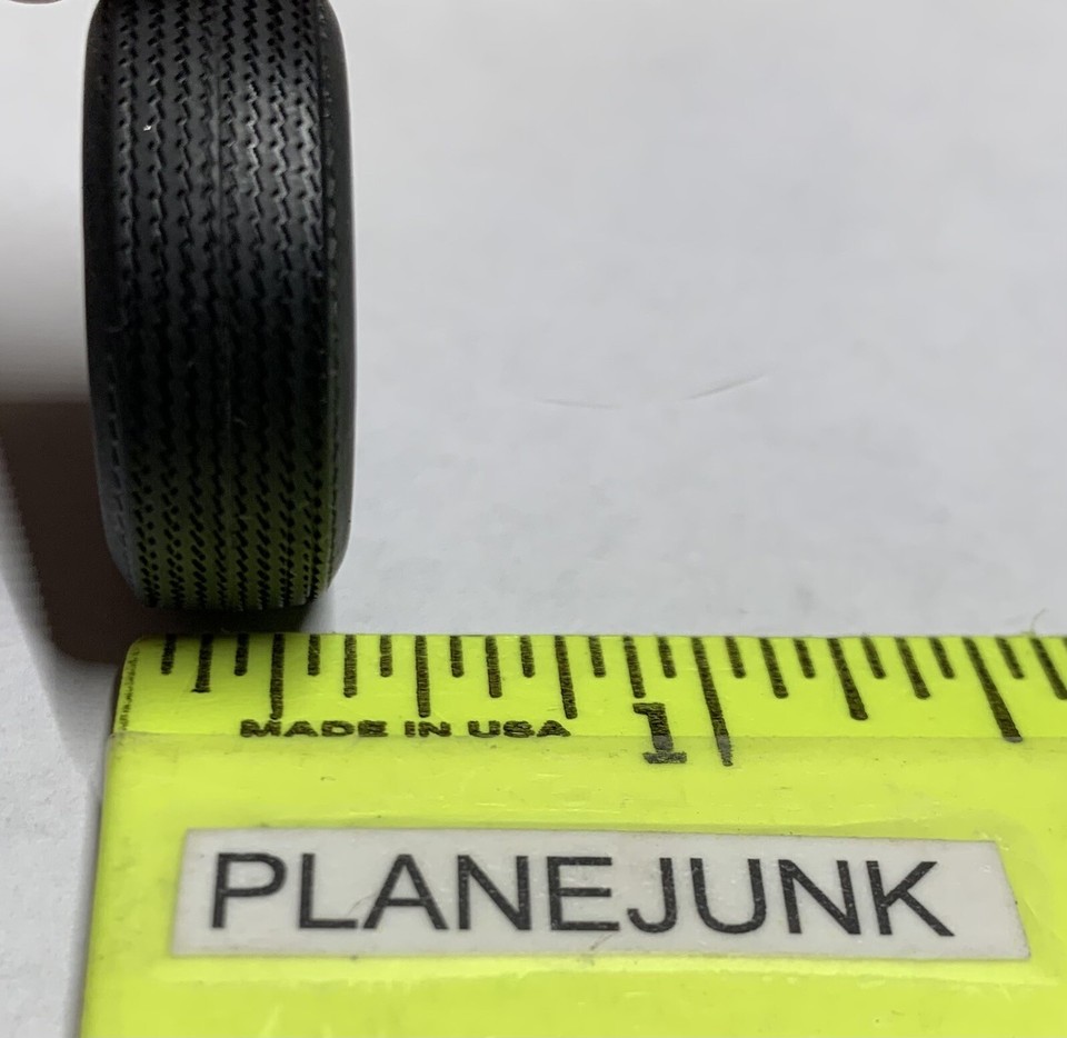 Goodyear Polyglas GT L60-15 Pad Printed Tires 303 1627 Model Car Parts ...