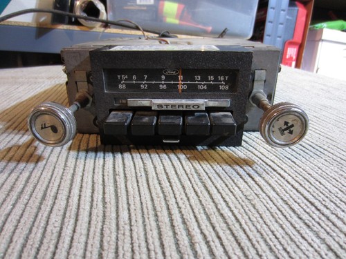 Vintage Ford Aerospace AM FM Stereo Radio Model 8102 Ford 12V NEG GND ...