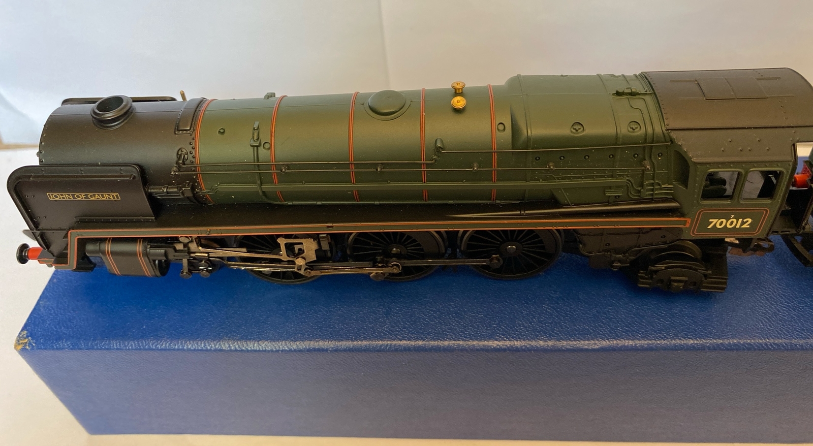 Hornby 00 Gauge BR John of Gaunt Britannia Class 4-6-2 70012 - R1021 ...