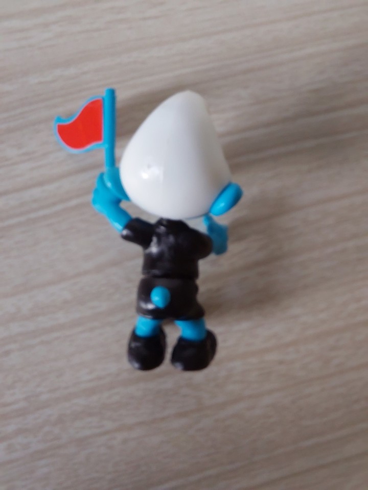 Kinder smurf bundle football papa smurfette others original vintage ...