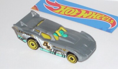 2022 HOT WHEELS Car Maximum Leeway Gray Silver HW Circle Track 5 Pack ...