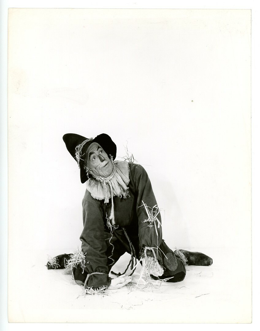 Ray Bolger Wizard Of Oz Ray Bolger Signed Autograph ''The Scarecrow''