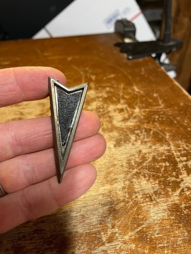 1970 '71 LEMANS ORIGINAL GRILL EMBLEM PONTIAC ARROWHEAD # 478649 ...