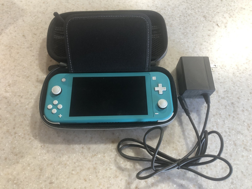 NINTENDO SWITCH LITE HANDHELD GAME CONSOLE teal WITH CASE WORKS PERFECT ...