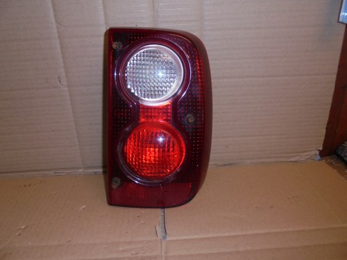 LAND ROVER FREELANDER 1 2005 O/S/R DRIVERS SIDE REAR LIGHT COMPLETE ...