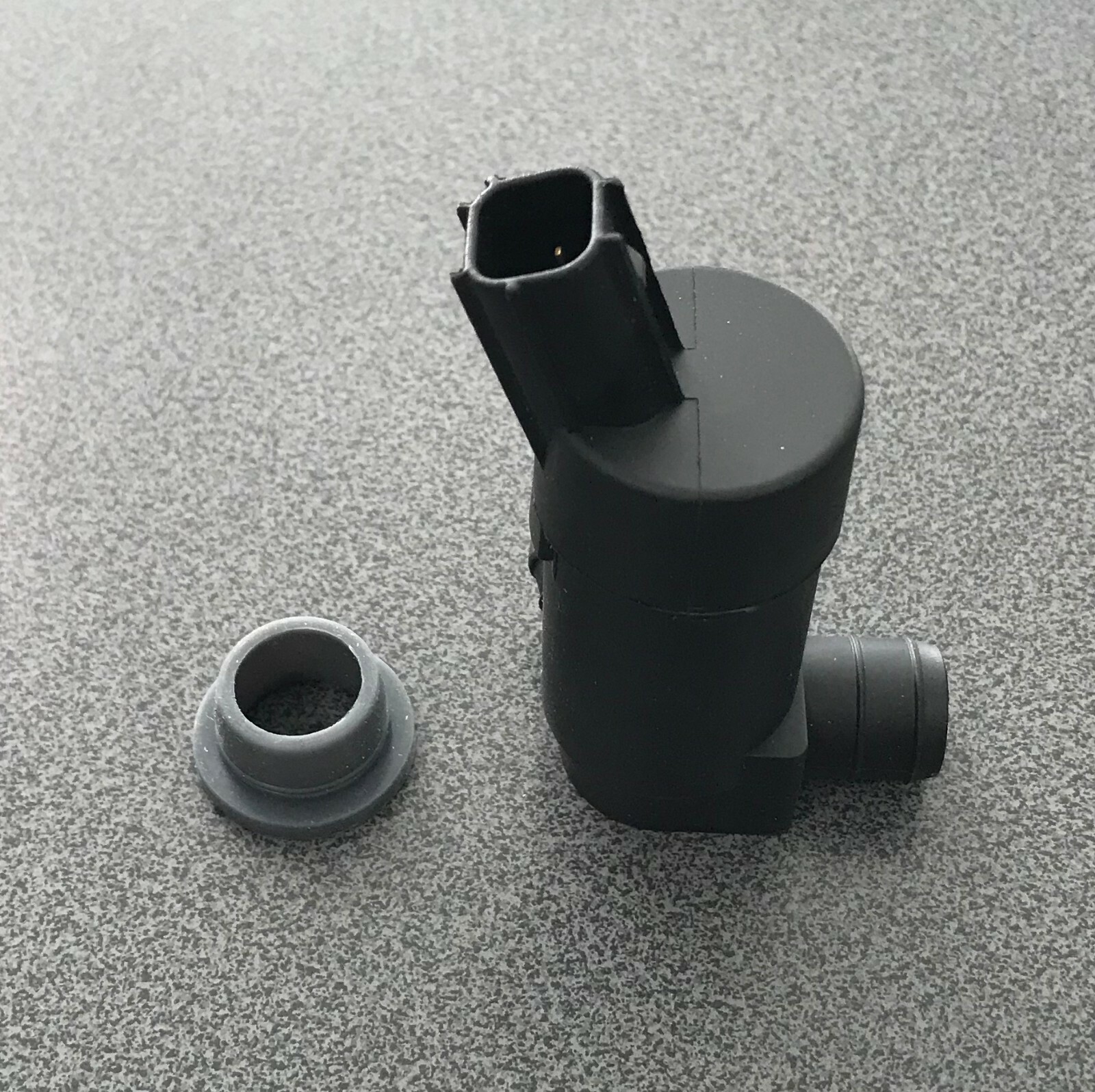 VOLVO S60 S40 S80 Ford Focus Mondeo Wash Water Washer Pump 31349235 ...