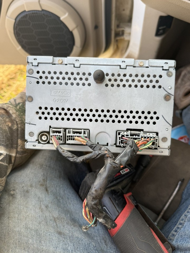 08 09 Ford Mustang AM/FM Radio Receiver CD Player OEM B | eBay