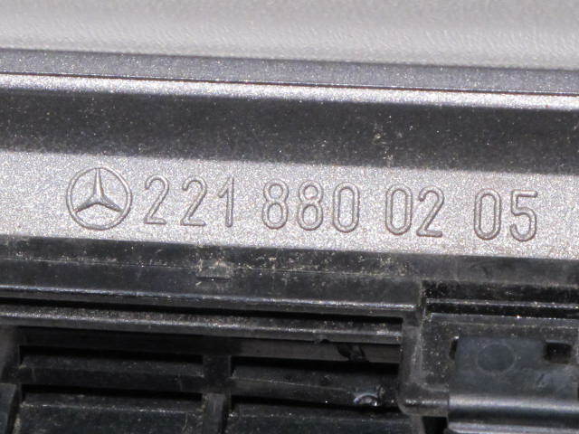 MERCEDES S Class W221 Bonnet Grill Right Side A2218800205 Gray for sale ...