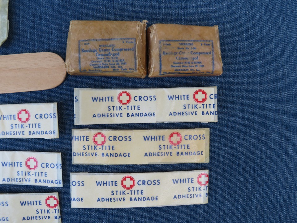 WWII US 1945 UNISSUED MEDICAL FIELD KIT with ALL CONTENTS SUPER CLEAN ...