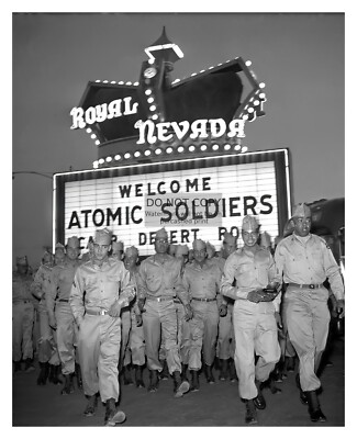 ATOMIC SOLDIERS AT LAS VEGAS NEVADA NUCLEAR ATOMIC BOMB TEST SITE 8X10 ...