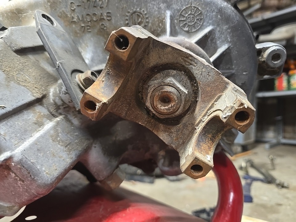 NP241C Transfer Case/GMC/Driverside Drop/27 Spline Input/32 Spline Out ...