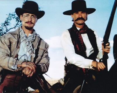 JASON PRIESTLEY signed Autogramm 20x25cm TOMBSTONE in Person autograph ...