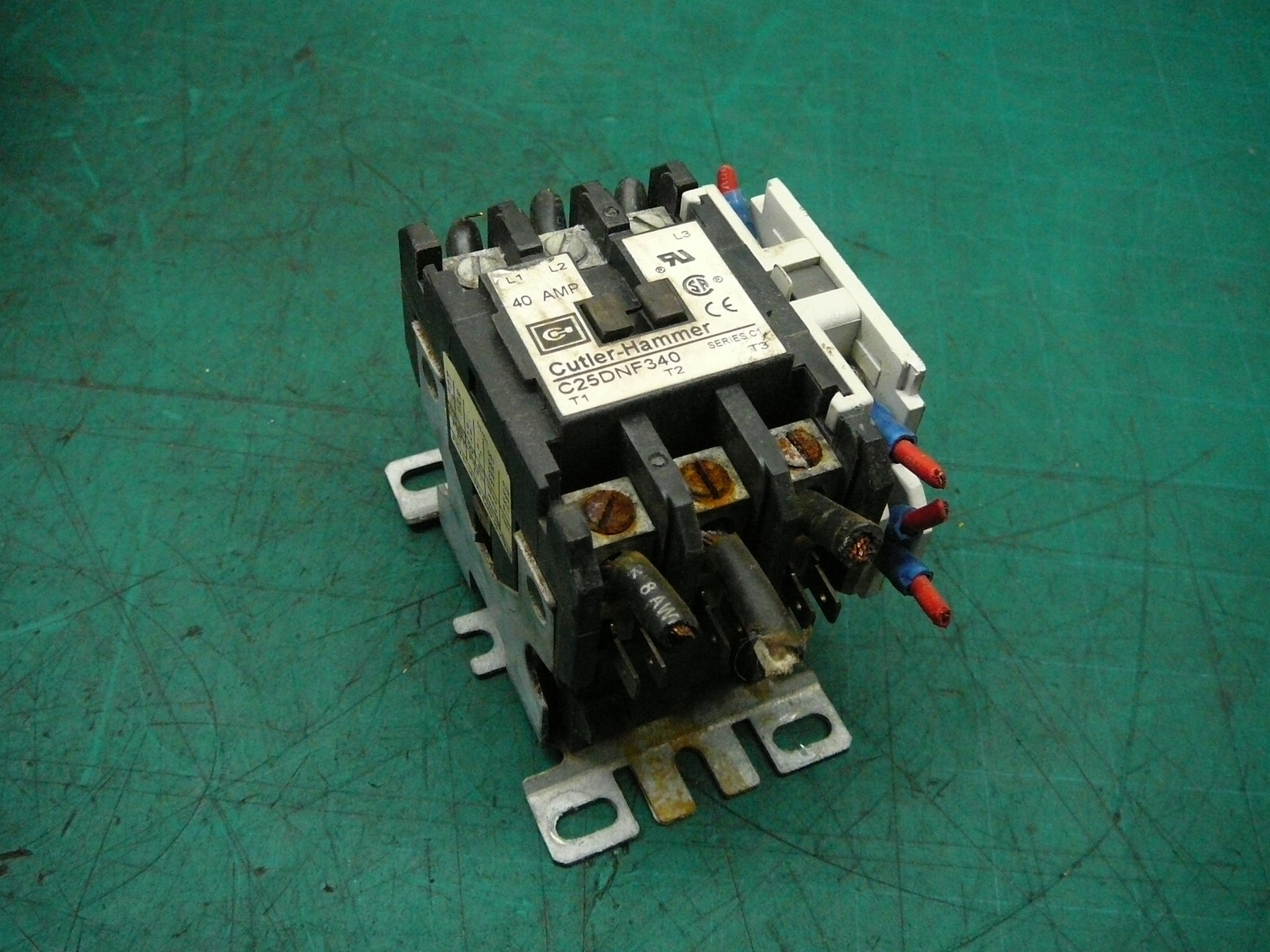 LOT OF 2 CUTLER HAMMER CONTACTOR C25DNF340 SER C1 W/AUX CONTACT C320KG3 ...