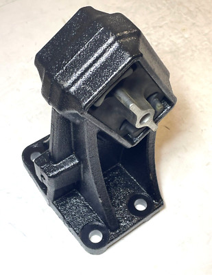 Front Left Motor Mount 52121815AC for Dodge Ram 2500 3500 Sterling ...