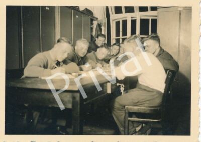 Foto WK II Luftwaffe Soldaten Flieger Schreibstube Gablingen Kaserne H1 ...