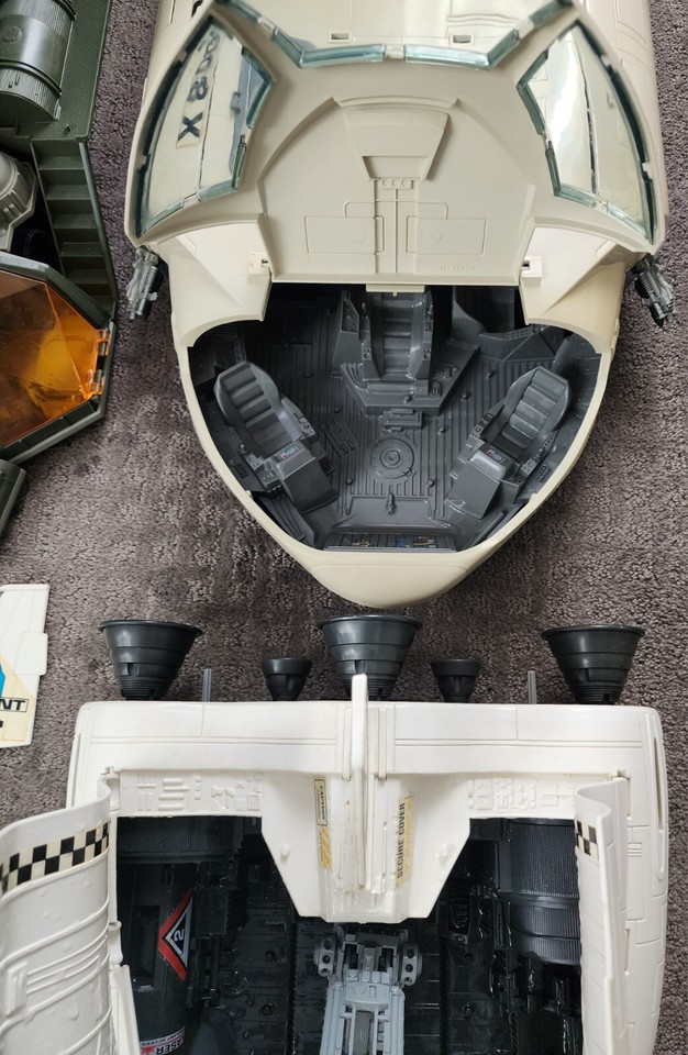 GI JOE DEFIANT SPACE LAUNCH COMPLEX 99% complete CRUSADER Space Shuttle ...