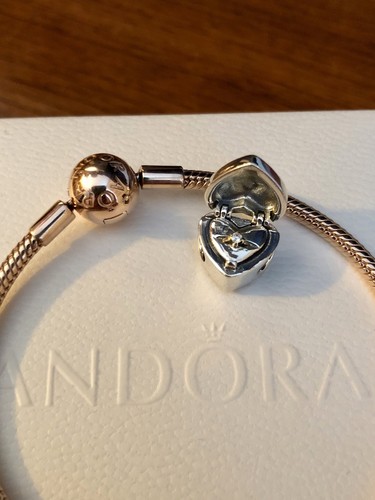 PANDORA Gift From The Heart Charm - 791247CZ for sale online | eBay