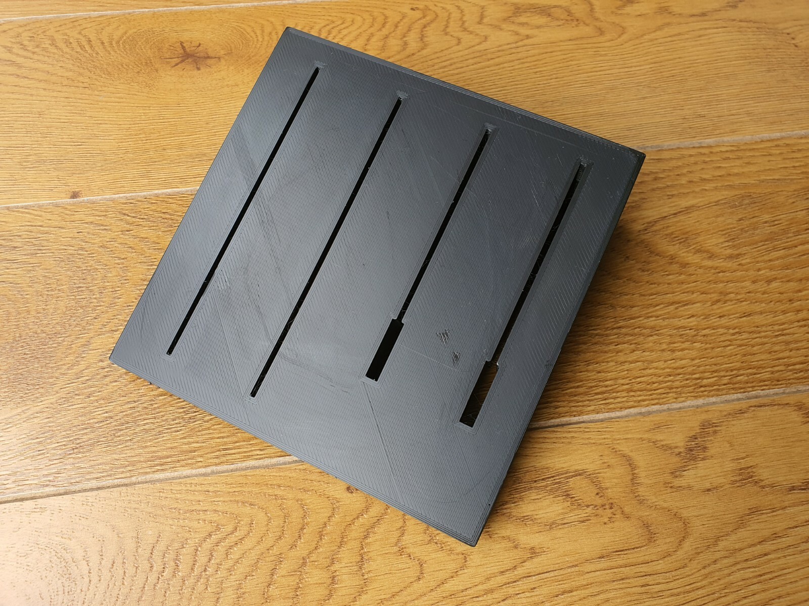 Hand Saw and Tenon saw wall van holder. Holds 4 saws. | eBay UK