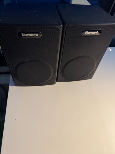 PAIR NUMARK STUDIO MONITOR SPEAKERS NPM5 BOOKSHELF BLACK TESTED ...