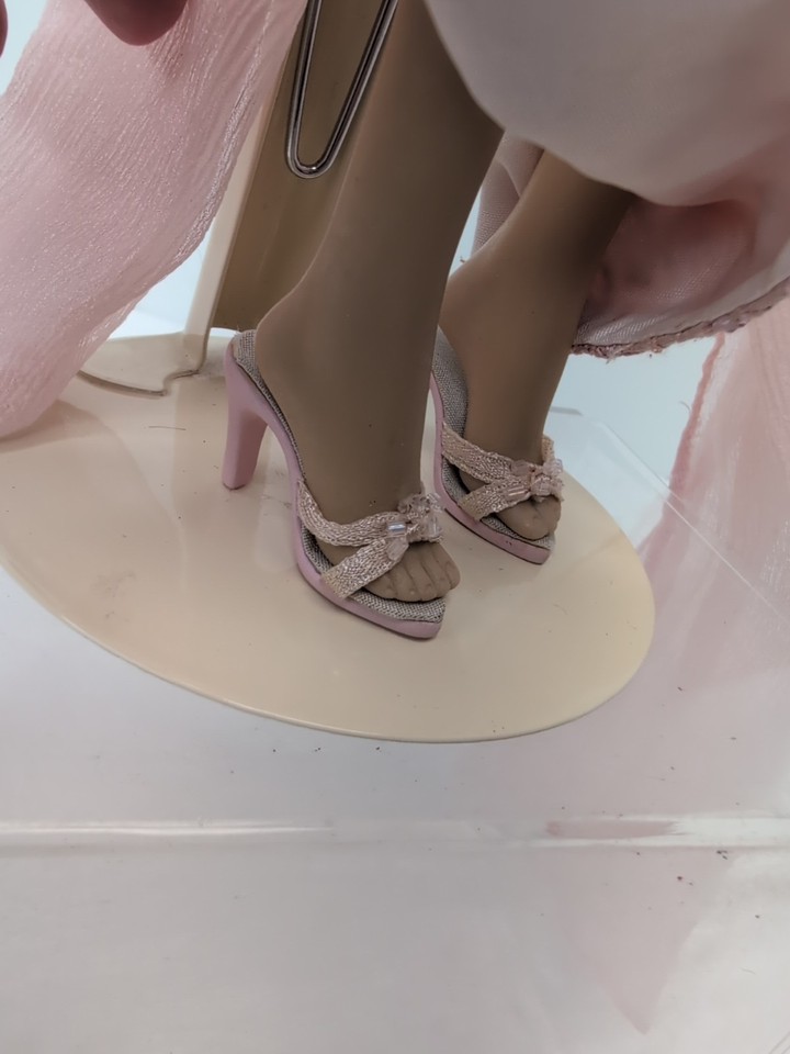 16” Tonner Doll Marvel Black Cat In Standing Ovation Pink Beaded Gown ...