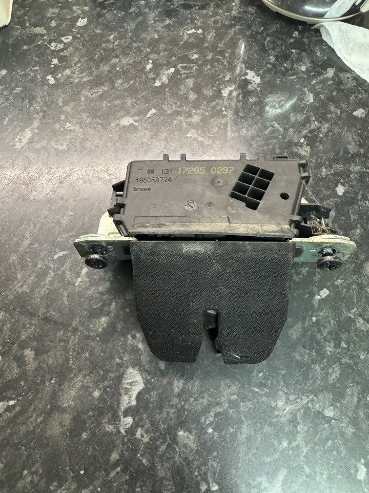 VAUXHALL ASTRA H Mk5 05-10 BOOT TAILGATE RELEASE LATCH LOCK 13117285 ...