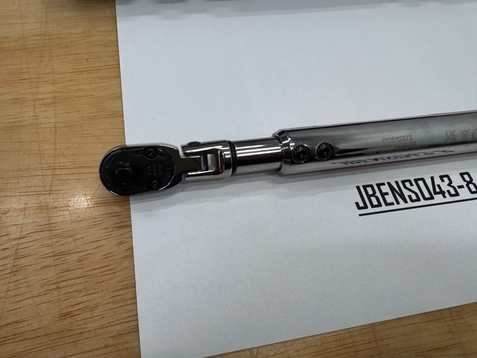 Snap-on Tools NEW RED 1/4" Drive 15-300 in lb Digital Torque Wrench ...