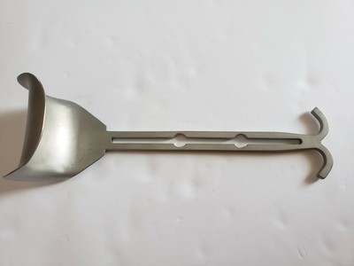 Retractors - Center Blades