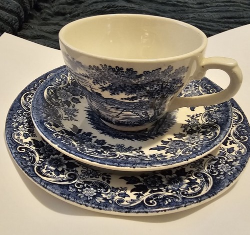 Vtg Broadhurst Pottery Trio Set Cup, Saucer & Salad Plate- The English ...