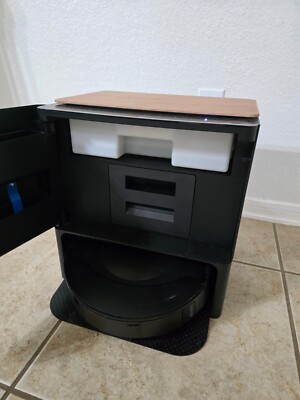 iRobot Roomba Combo j9+ Self-Emptying & Auto-Fill Robot Vacuum & Mop | eBay