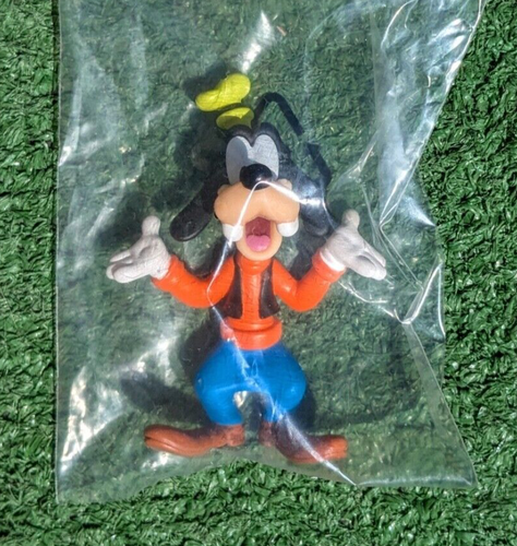 Disney 3" GOOFY Gawrsh-Ah-Hyuck-Hoo Hoo Open Arms Pose PVC Toy Figure ...