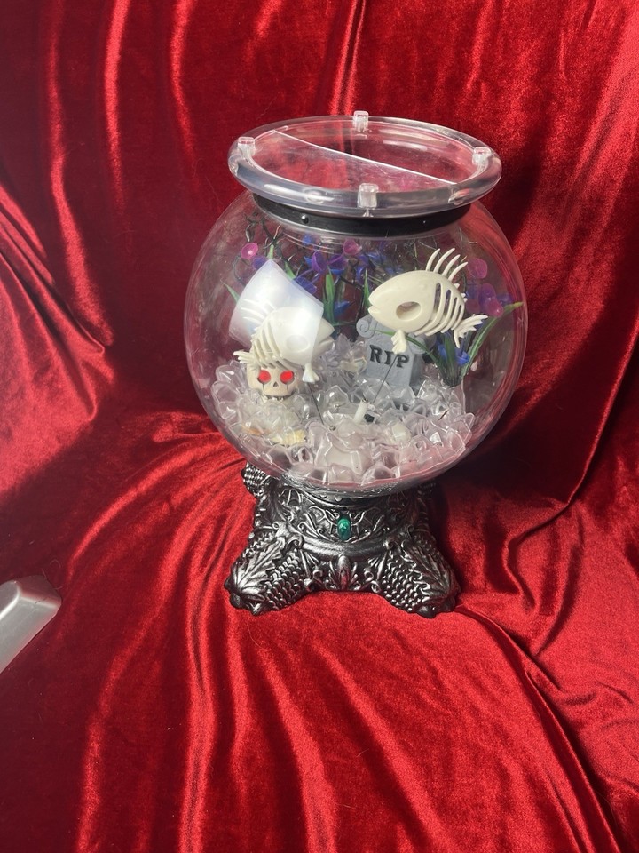 Gemmy Halloween HAUNTED FISH BOWL Skeleton Aquarium Animated Lights ...