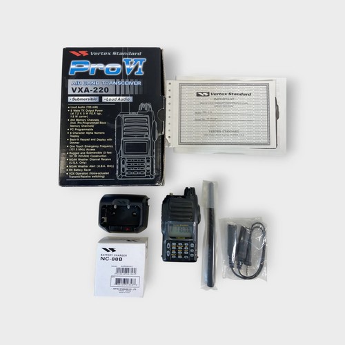 Vertex Standard Pro VI Air Band Radio Pilot Transceiver VXA-220 OPEN ...