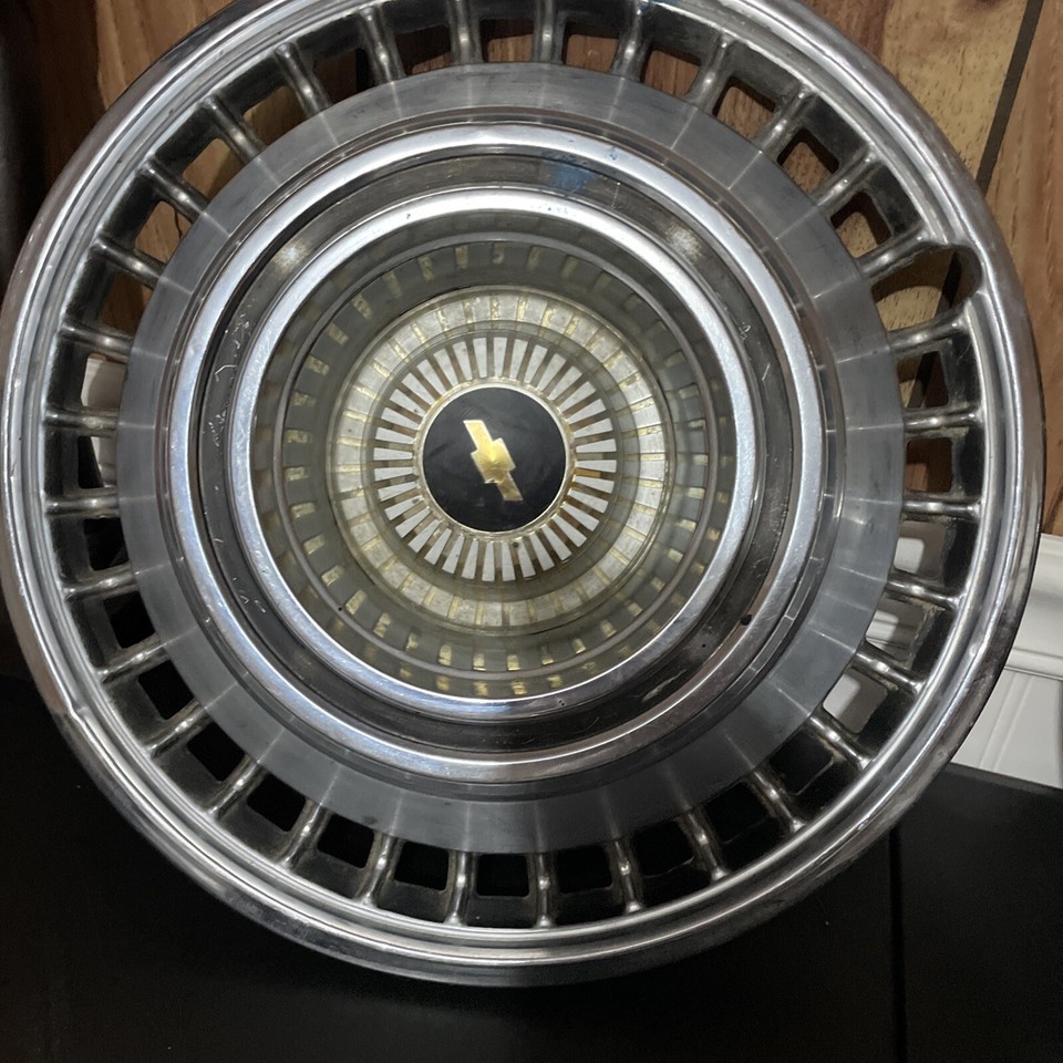 1968 Chevrolet Nova HUB CAPS 14" Set of 4 Wheel Covers Chevy 68 Hubcaps ...