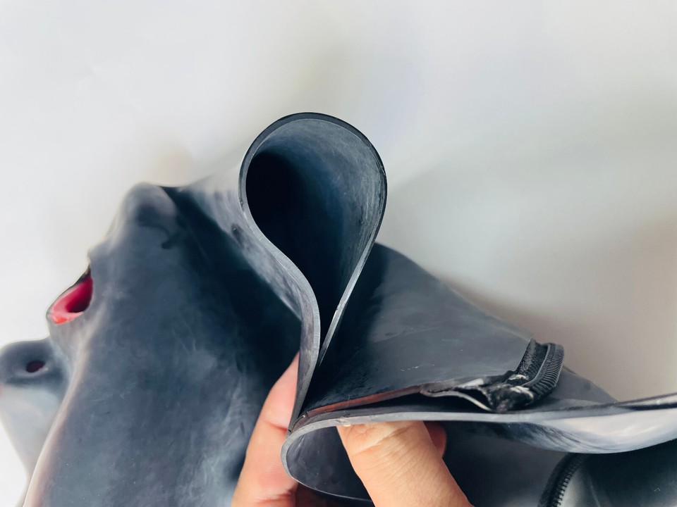 2.0mm heavy hood latex face mask with 15cm long nose tube red teeth Fit ...